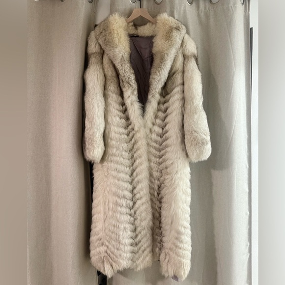 Saga Furs | Jackets & Coats | Luxurious Full Length Genuine Blue Fox ...